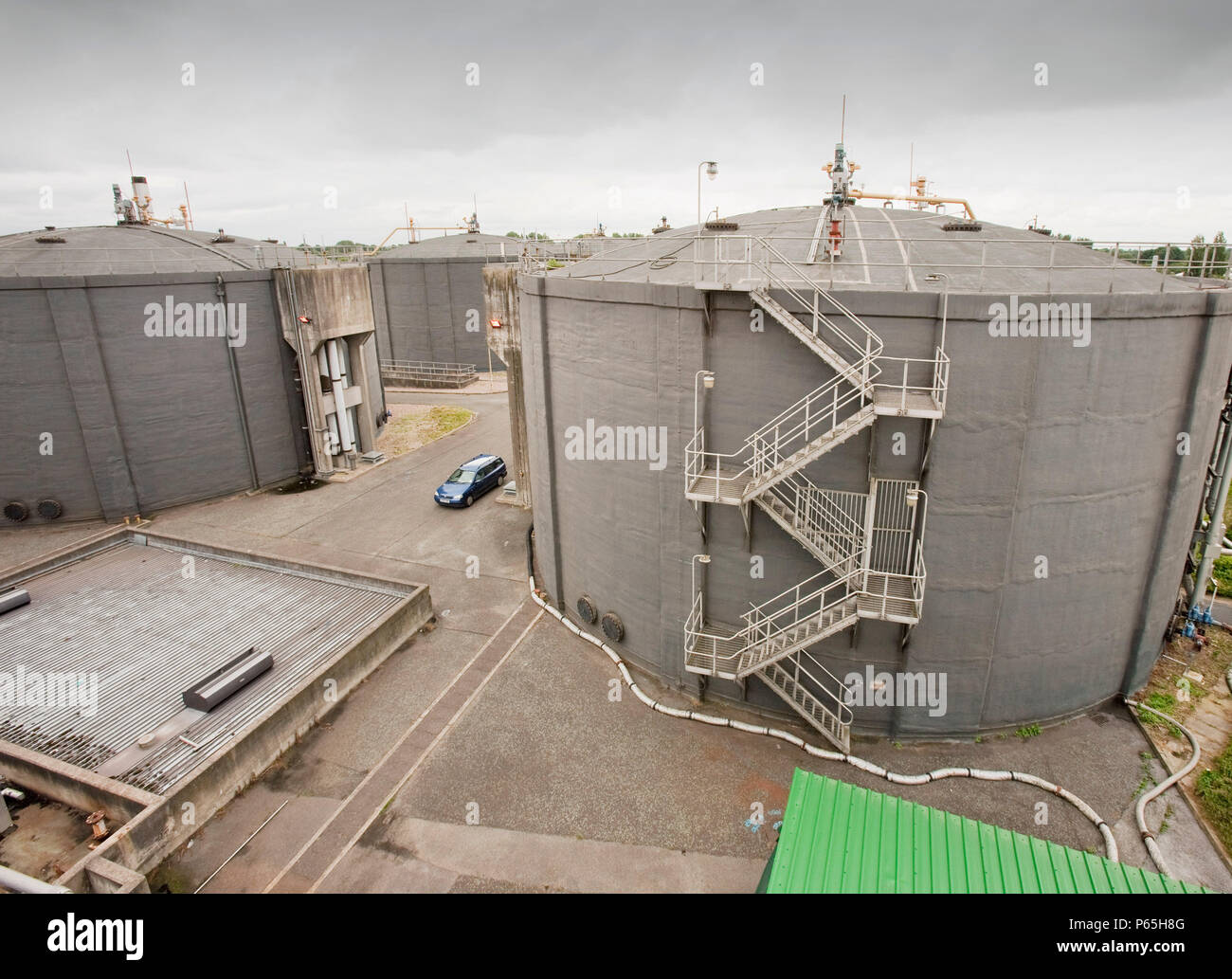 Biodigesters at United Utilities Daveyhulme plant which process's all ...