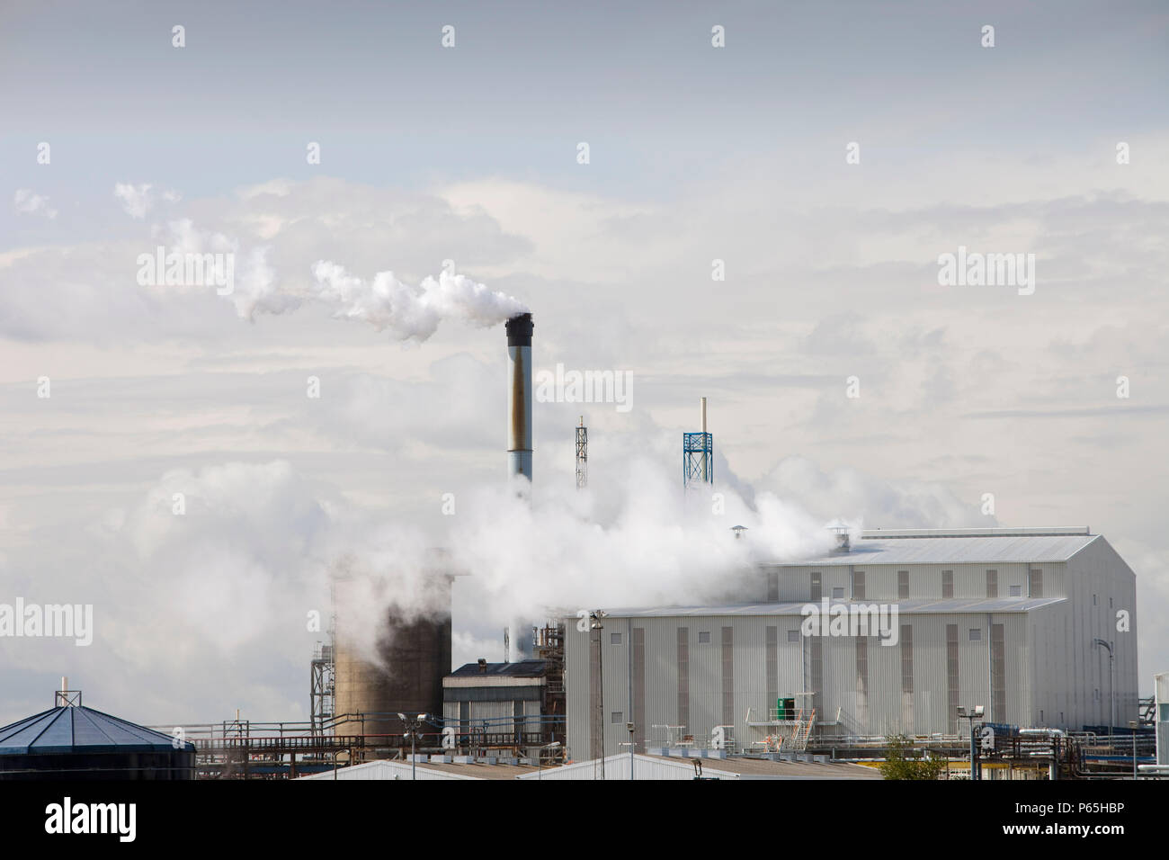 Uk factory pollution hi-res stock photography and images - Alamy