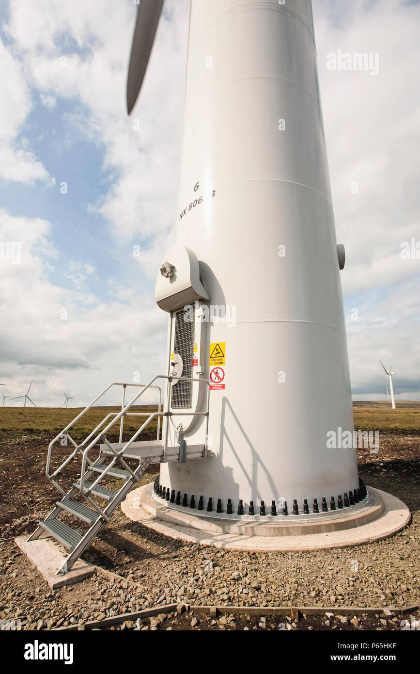 Scout Moor wind farm on the Pennine Moors between Rochdale and ...