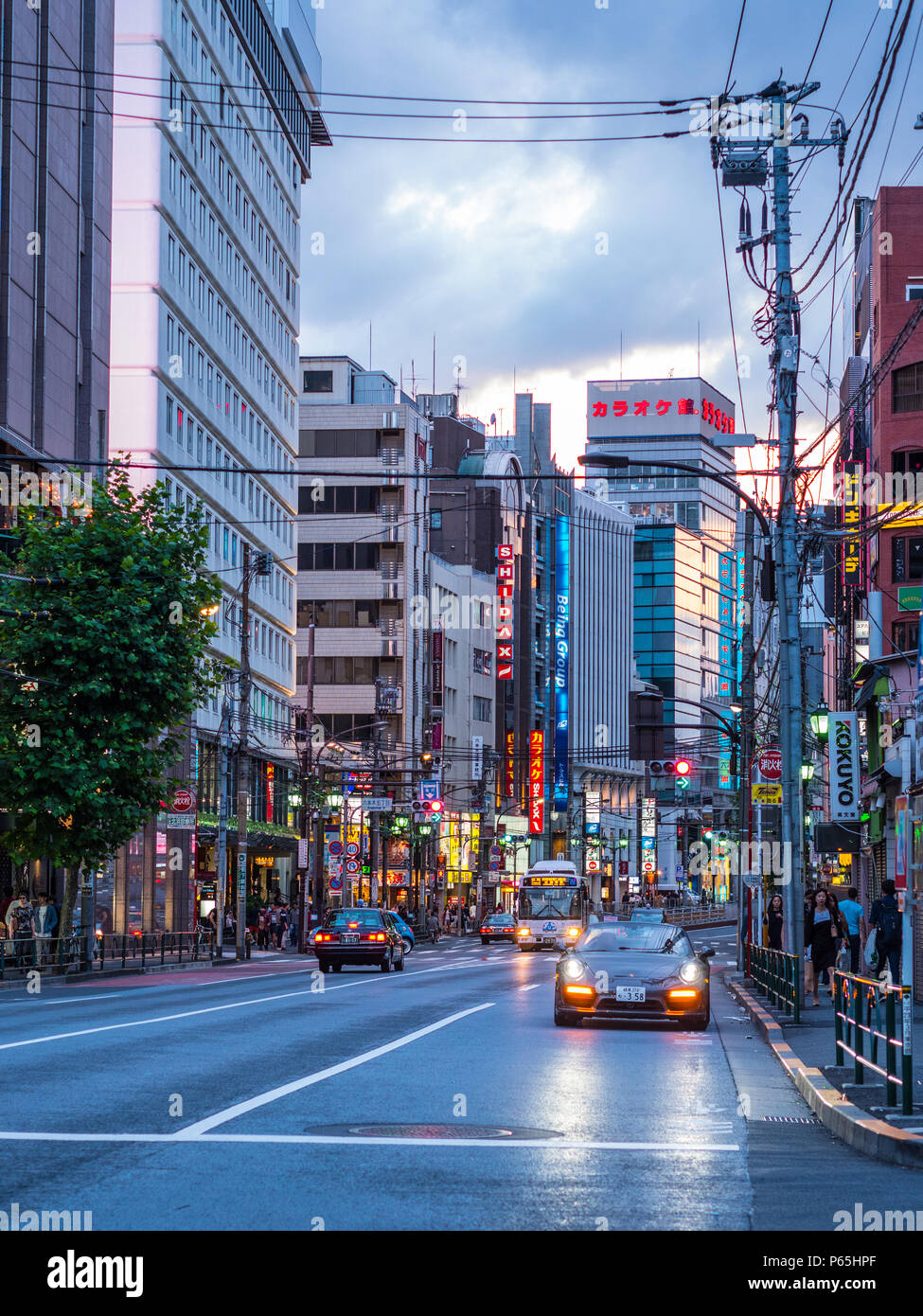 Tokyo street view hi-res stock photography and images - Alamy