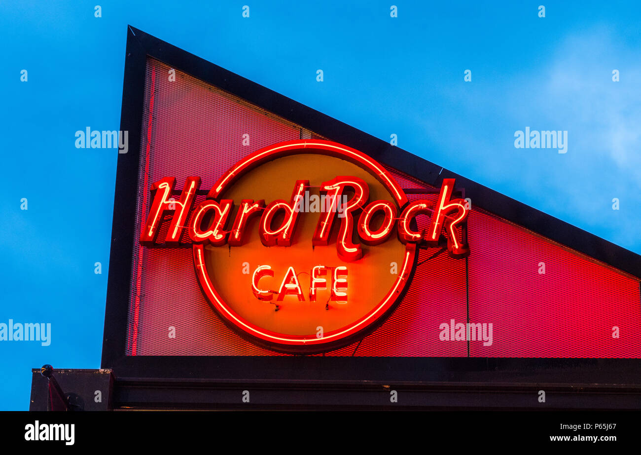 Japan hard rock cafe hi-res stock photography and images - Alamy