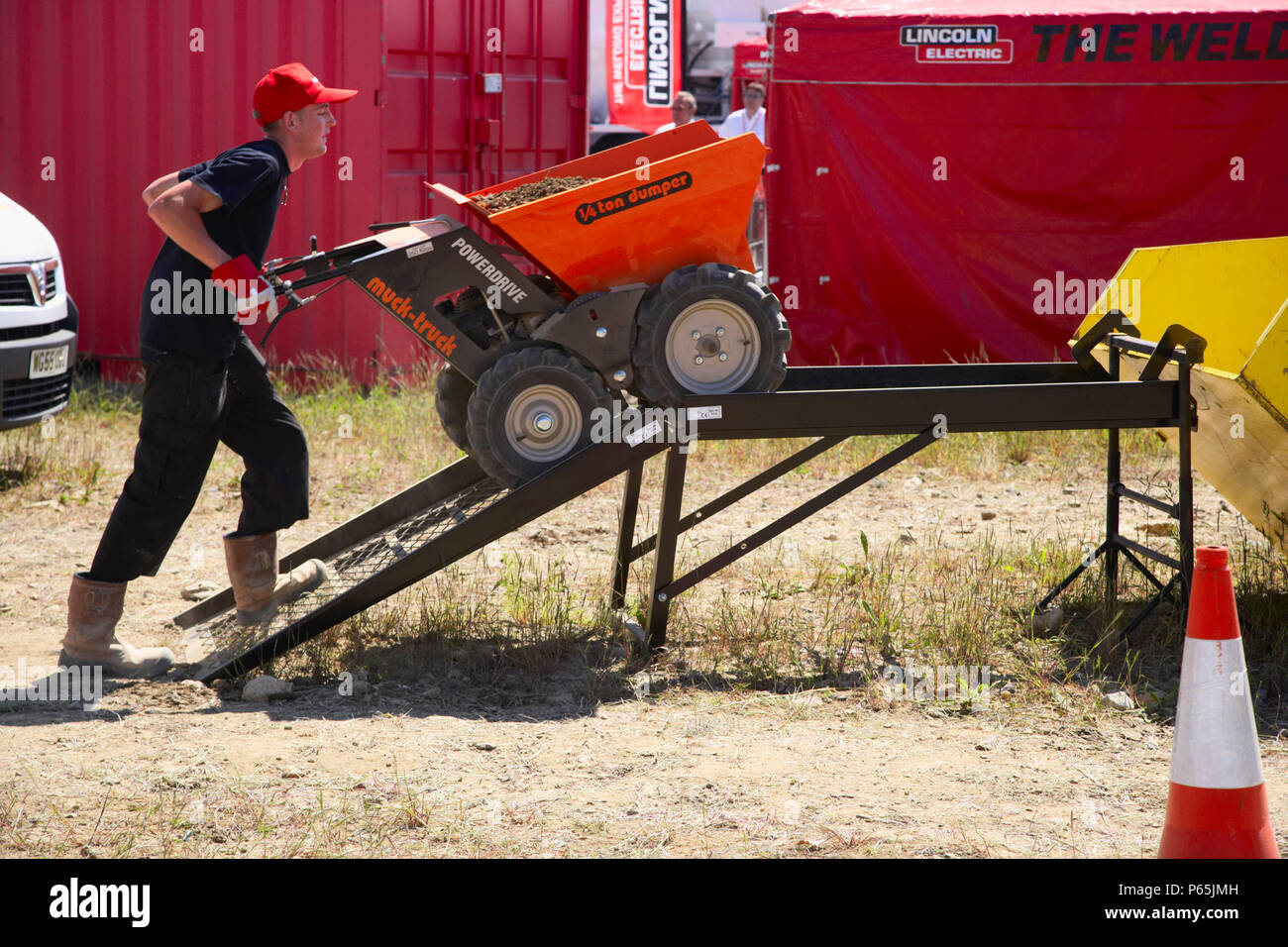 Loading Aggregates. UK Stock Photo - Alamy