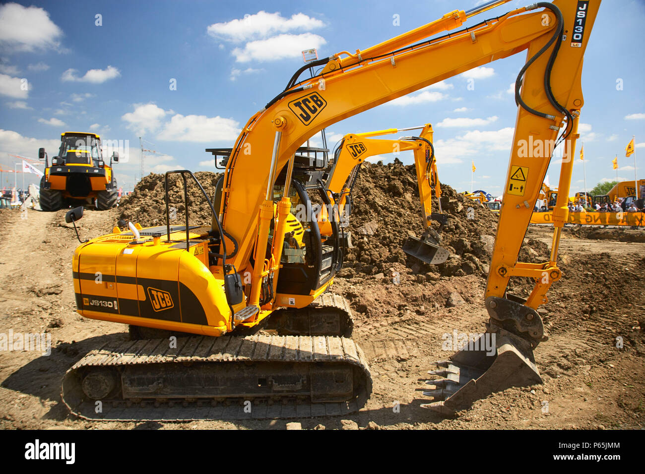 Jcb diggers hi-res stock photography and images - Alamy