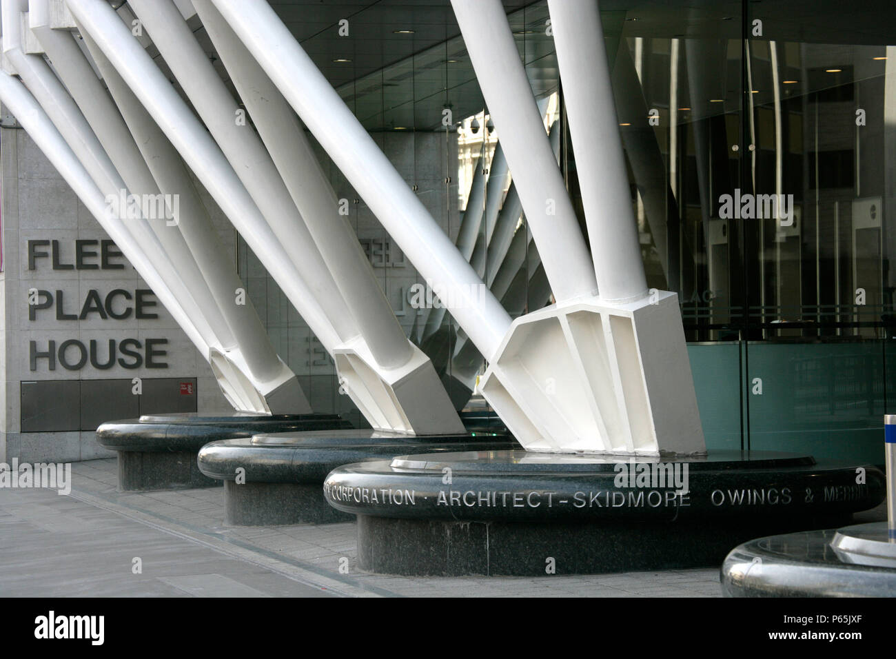Steel column base hi-res stock photography and images - Alamy