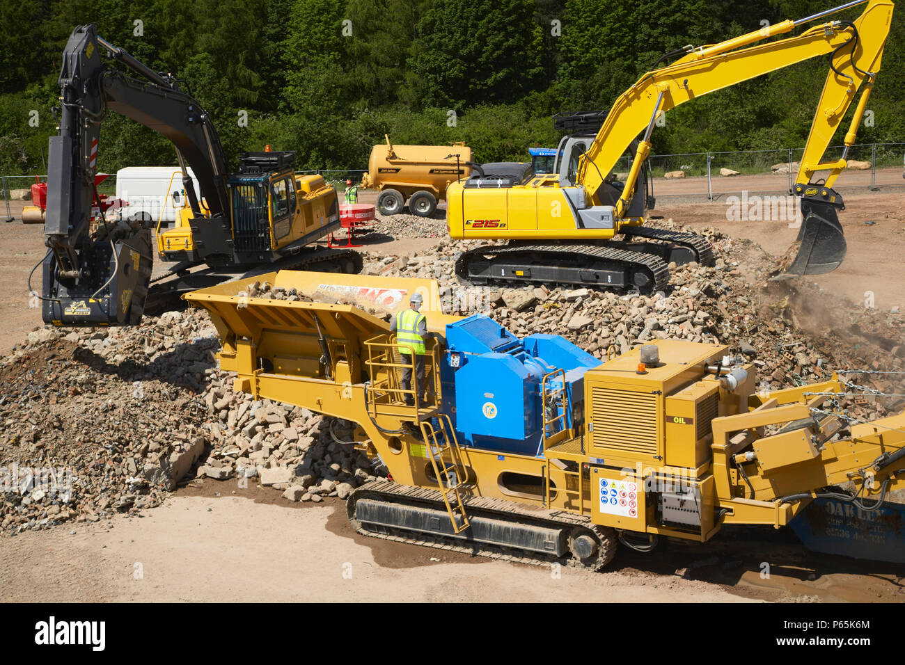Sorting Aggregates, UK Stock Photo - Alamy