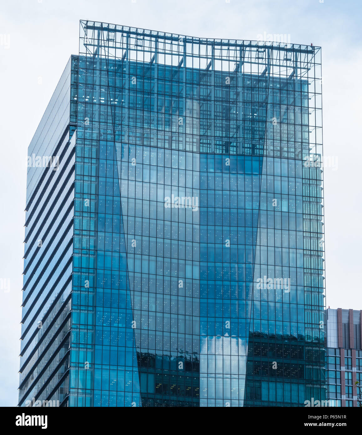 Modern office buildings at Tokyo station - awesome architecture - TOKYO ...