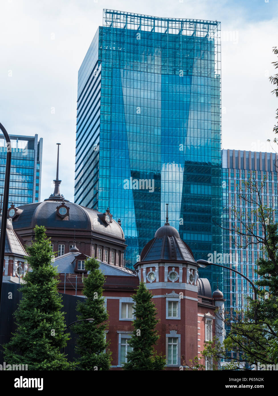 Modern office buildings at Tokyo station - awesome architecture - TOKYO ...