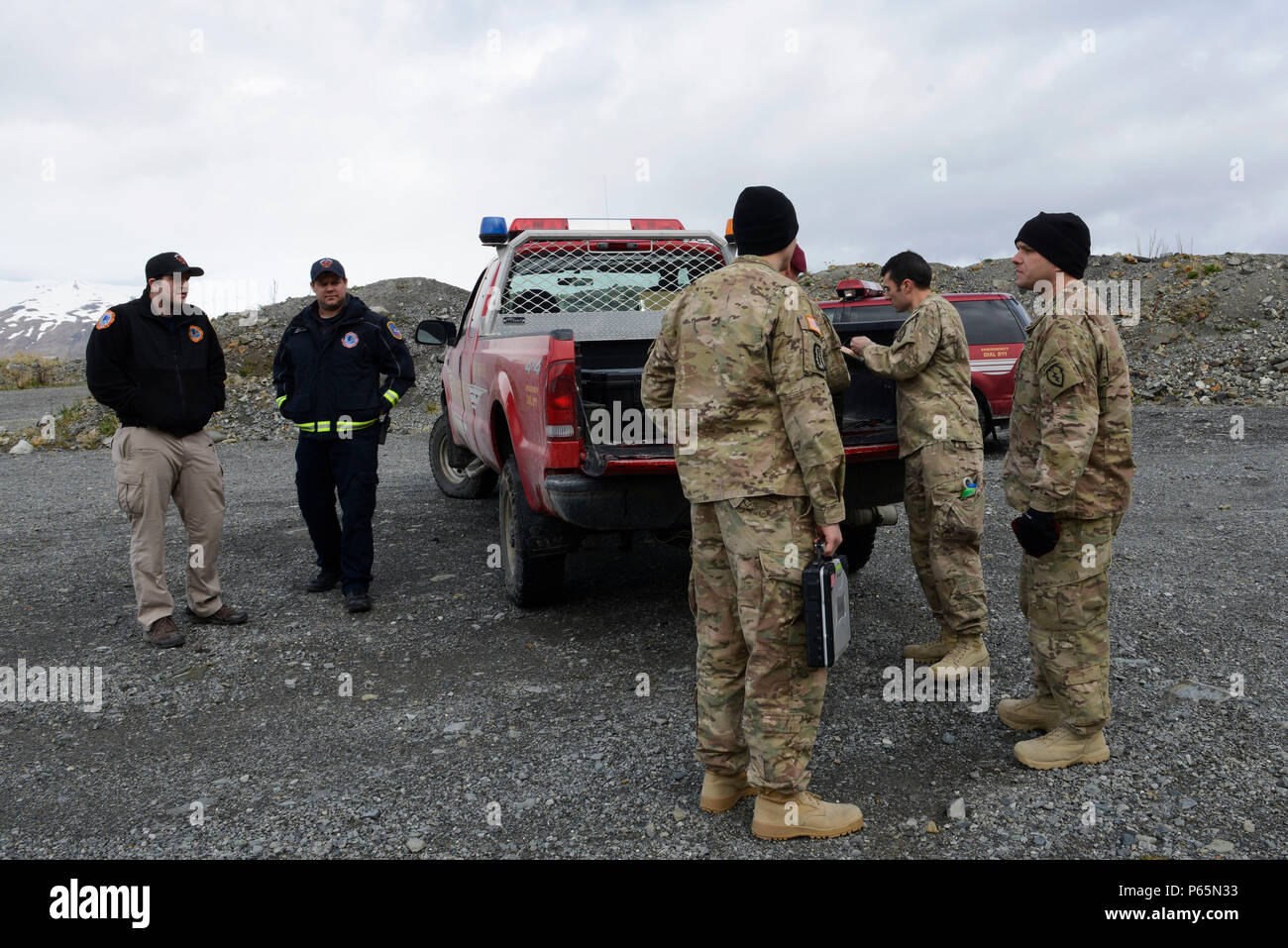 716th explosive ordnance disposal company hi-res stock photography and ...