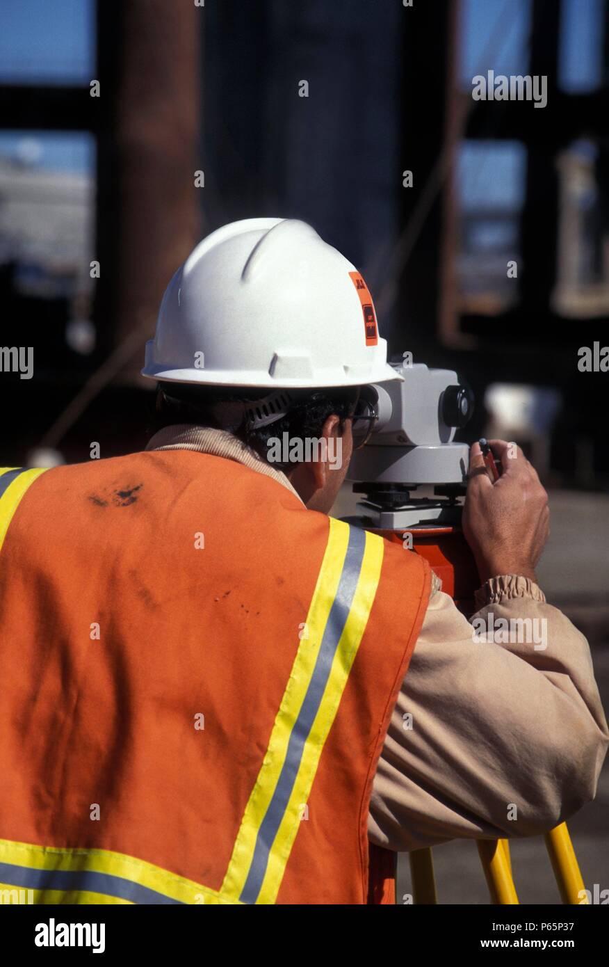 Engineer using measuring device hi-res stock photography and images - Alamy