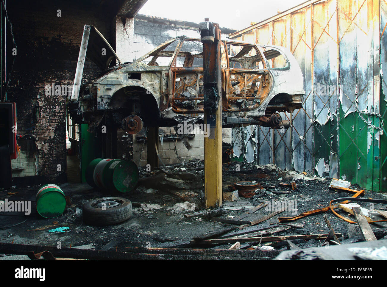 Garage destroyed by fire Stock Photo - Alamy
