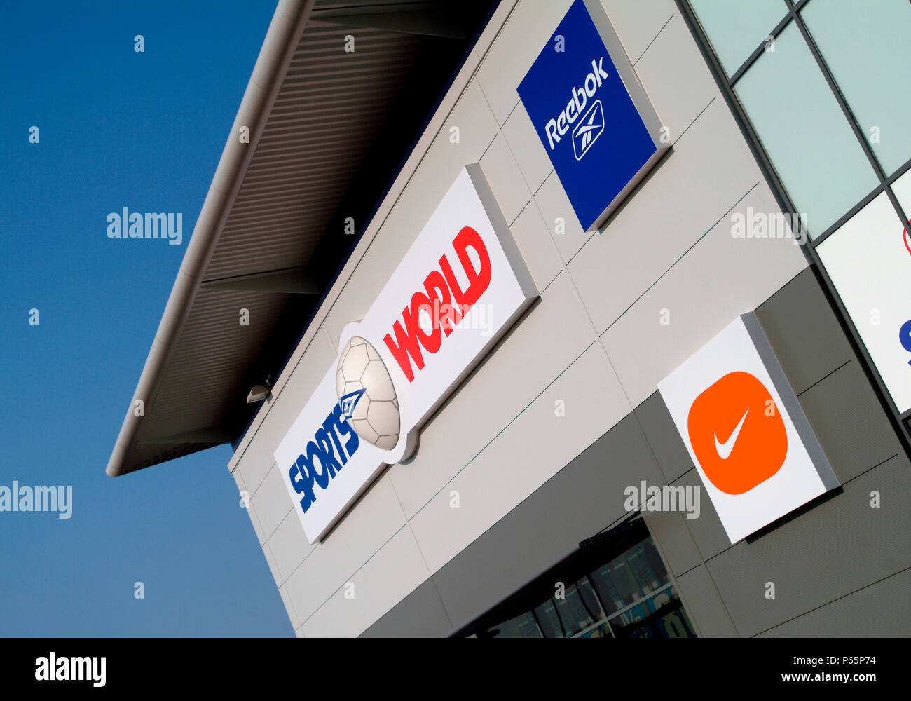 Factory outlet sign signage hi-res stock photography and images - Alamy