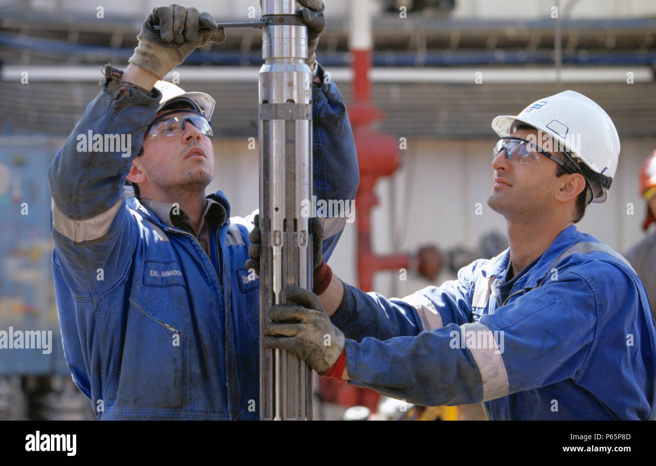 Teamwork on a Drilling rig, Caspian Sea, Azerbaijan Stock Photo - Alamy
