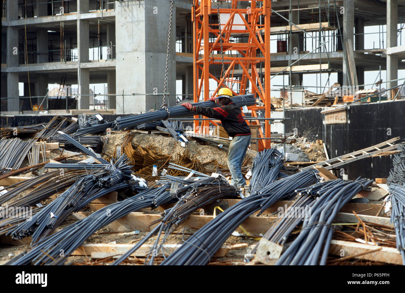 Unloading of rebar hi-res stock photography and images - Alamy