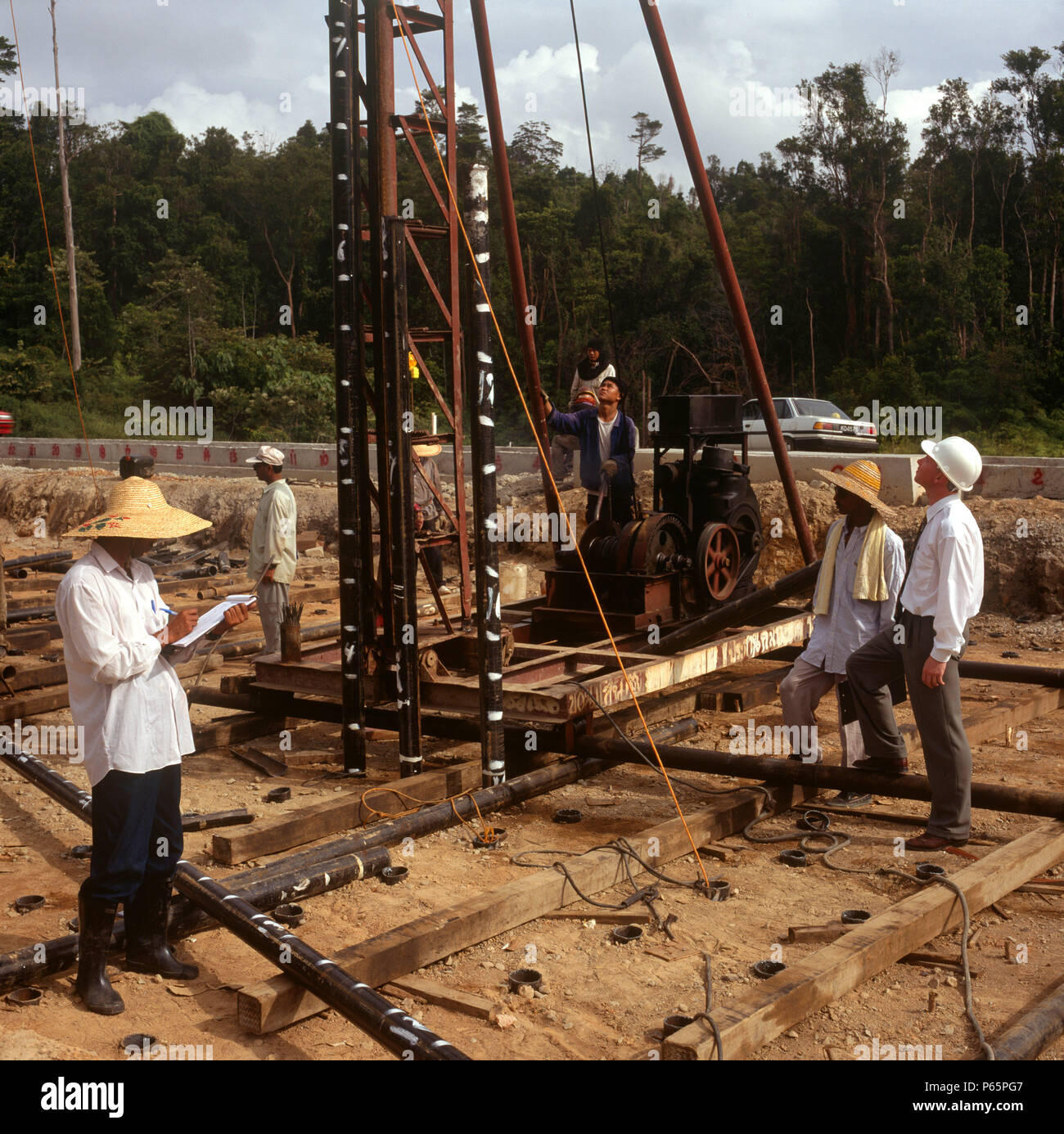 Fossil fuel exploitation exploration hi-res stock photography and ...