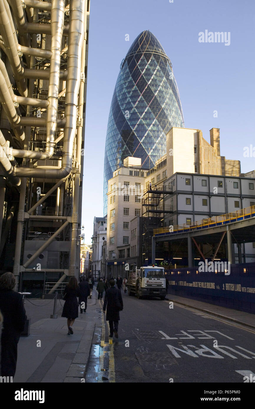 30 St. Mary Axe, The Gherkin Swiss-Re building & Lloyd's building ...
