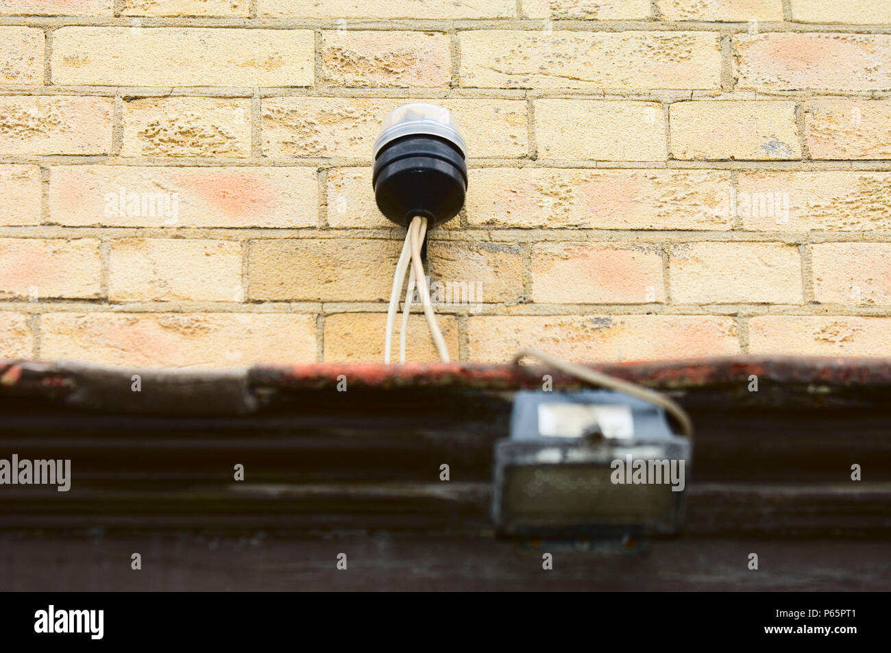 Lighting fixed hi-res stock photography and images - Alamy