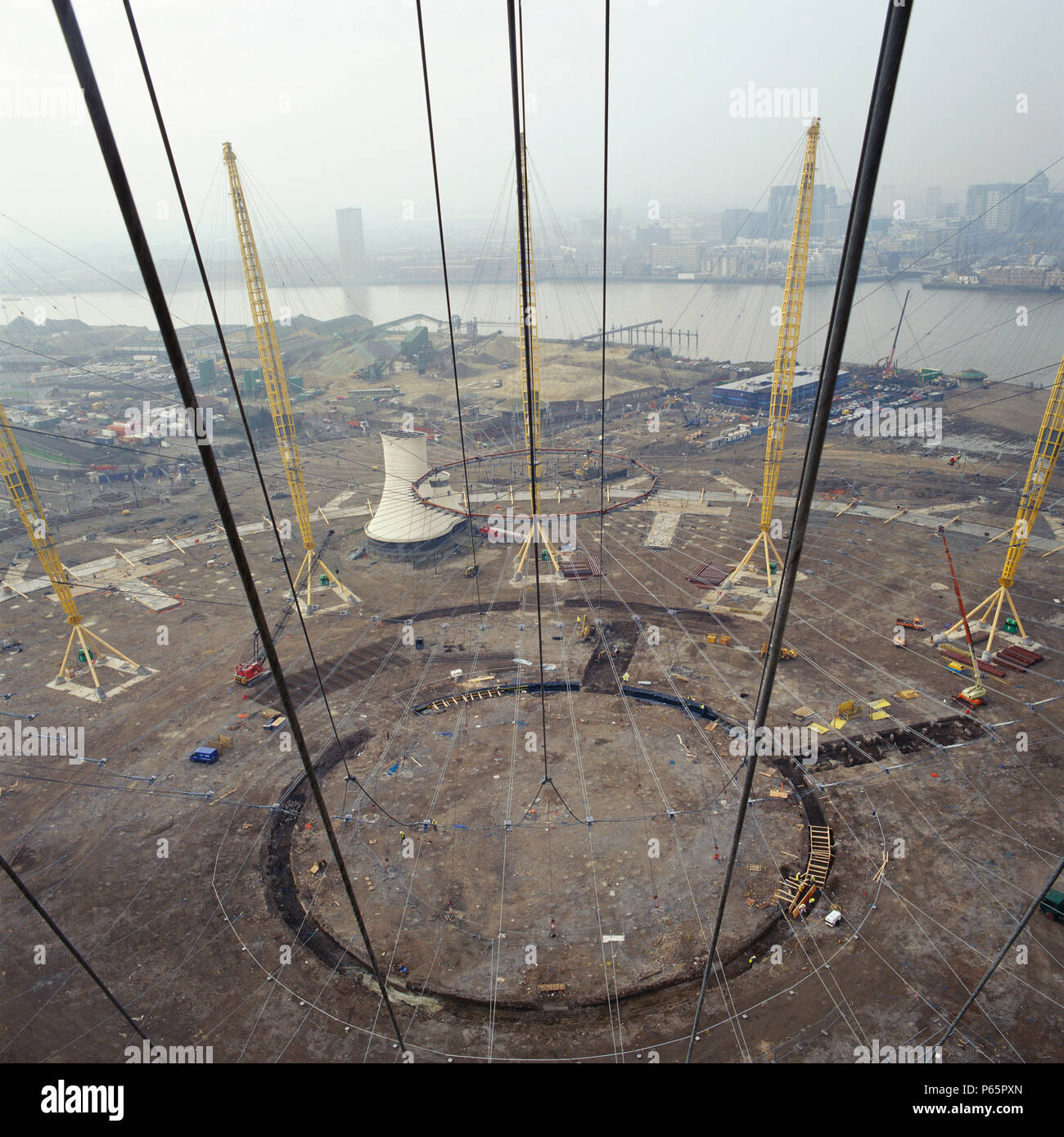 Construction of Millennium Dome roof, Greenwich, London, UK Stock Photo ...