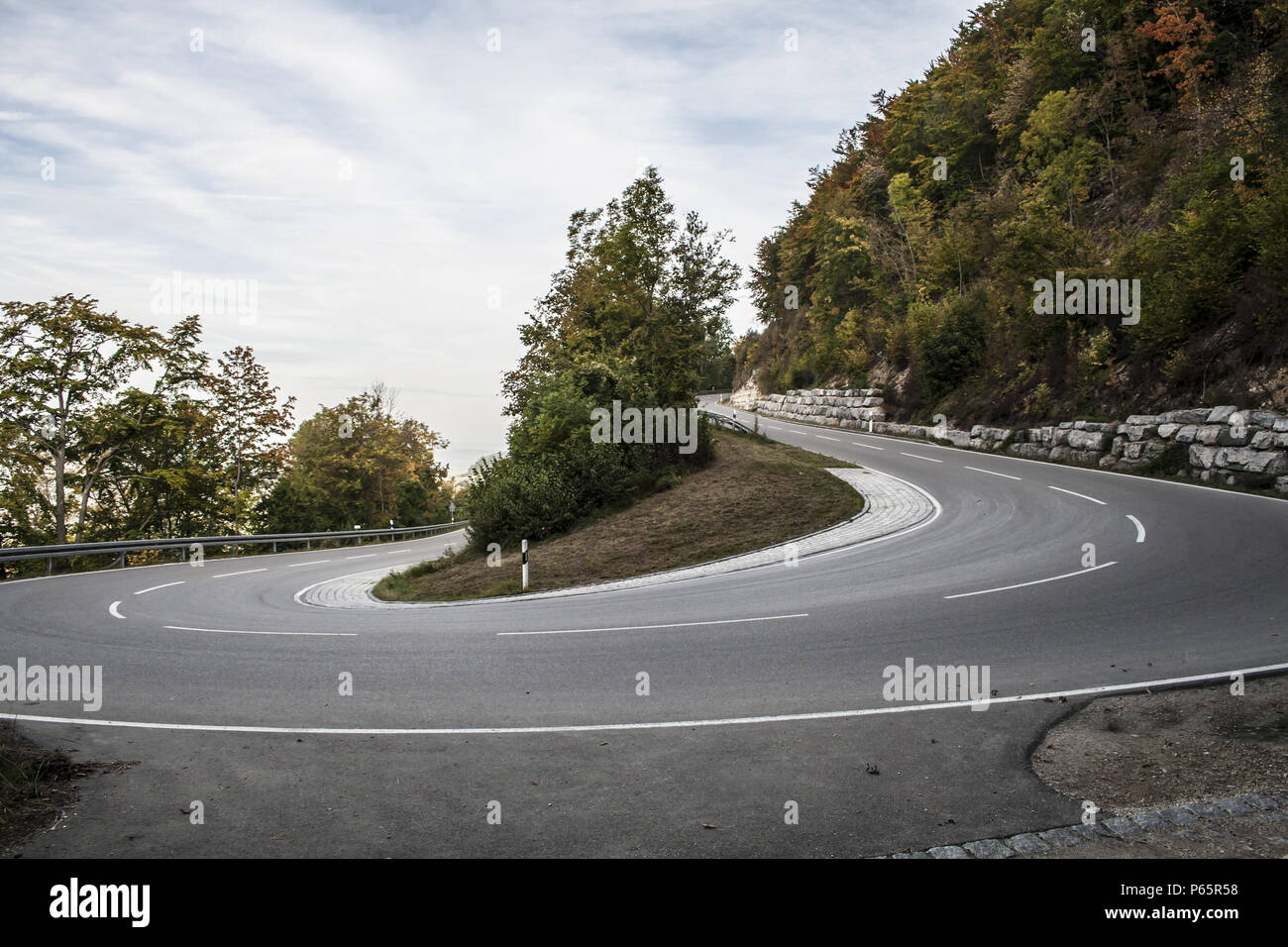 Sharp curve hi-res stock photography and images - Alamy