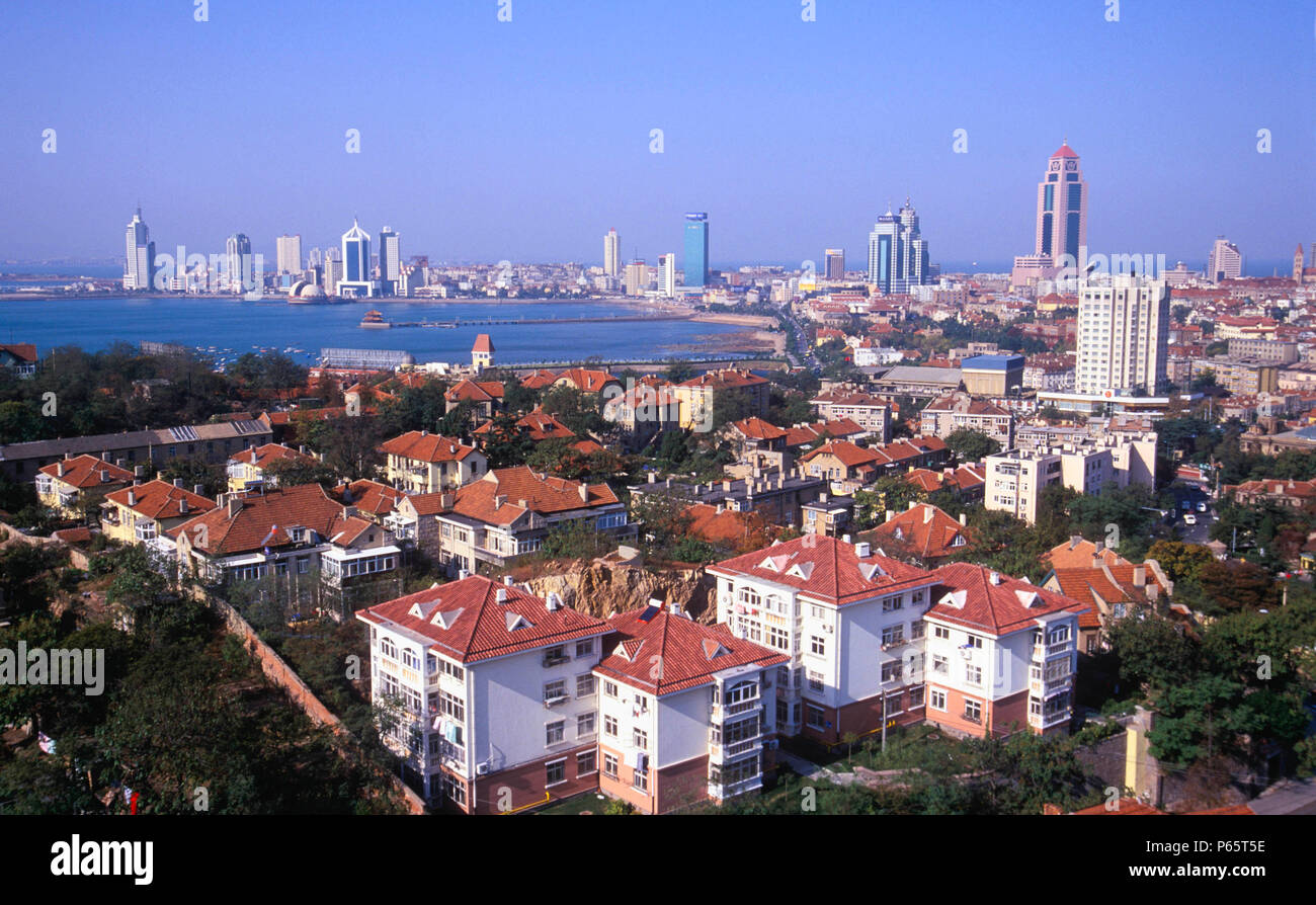 Qingdao harbour hi-res stock photography and images - Alamy