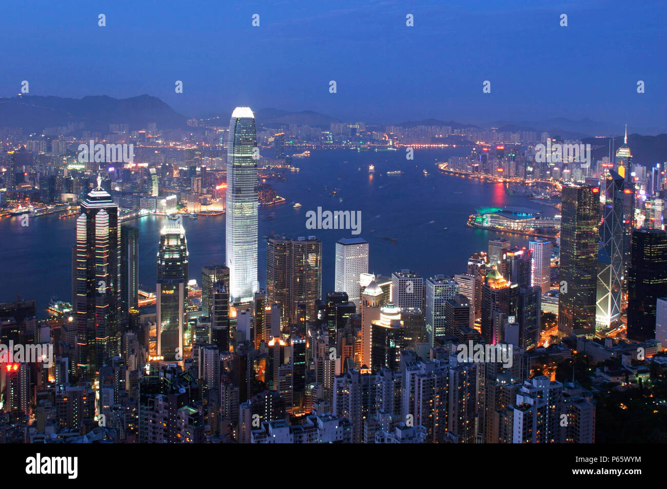 Bank of china and ifc2 tower hi-res stock photography and images - Alamy