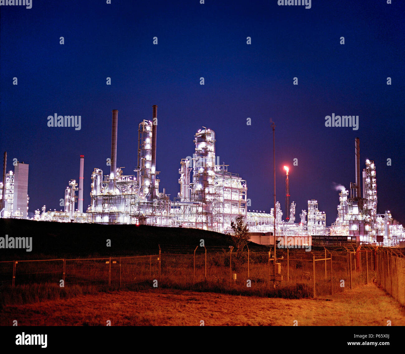 Tlt hi-res stock photography and images - Alamy