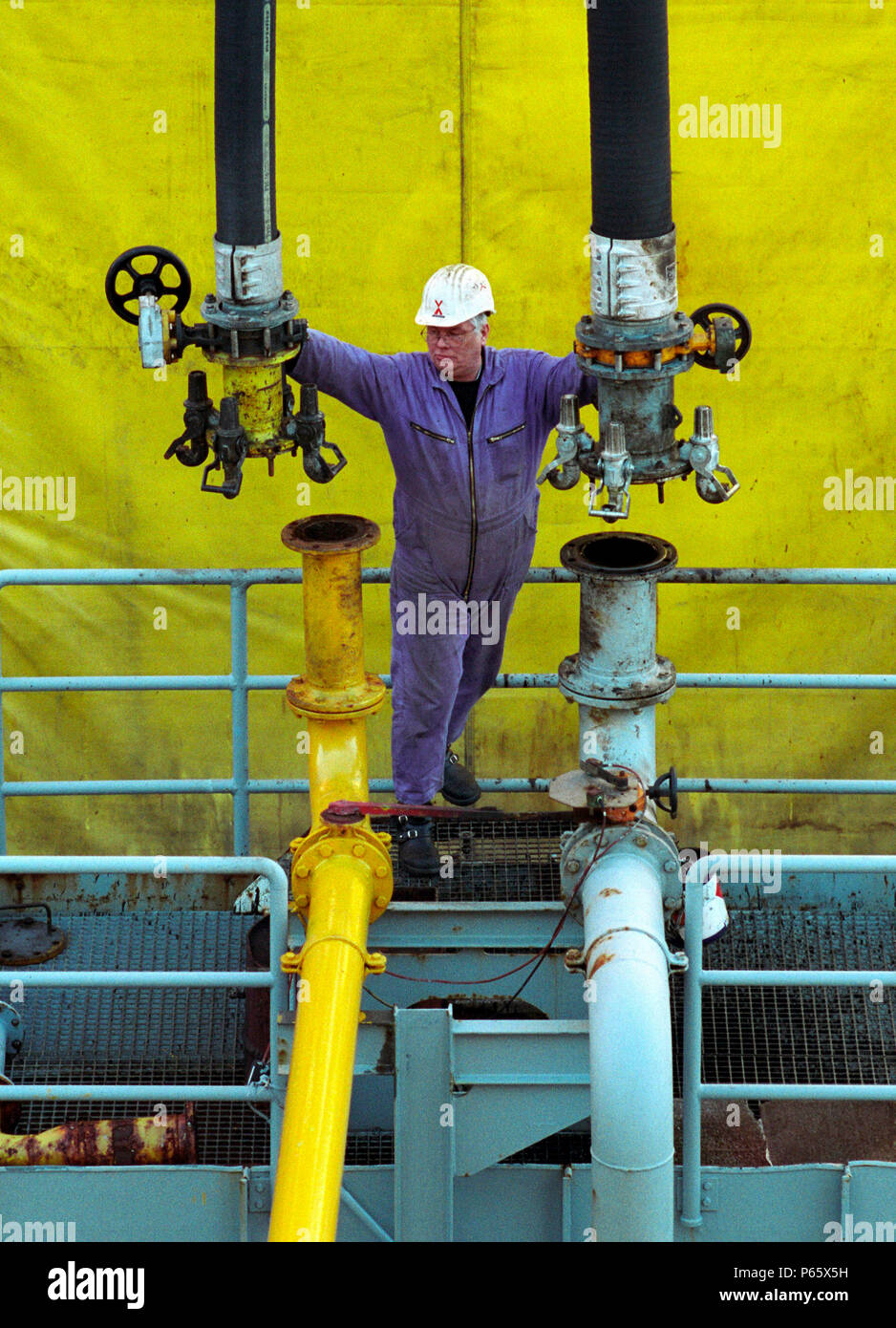 North sea oil rig worker hi-res stock photography and images - Alamy