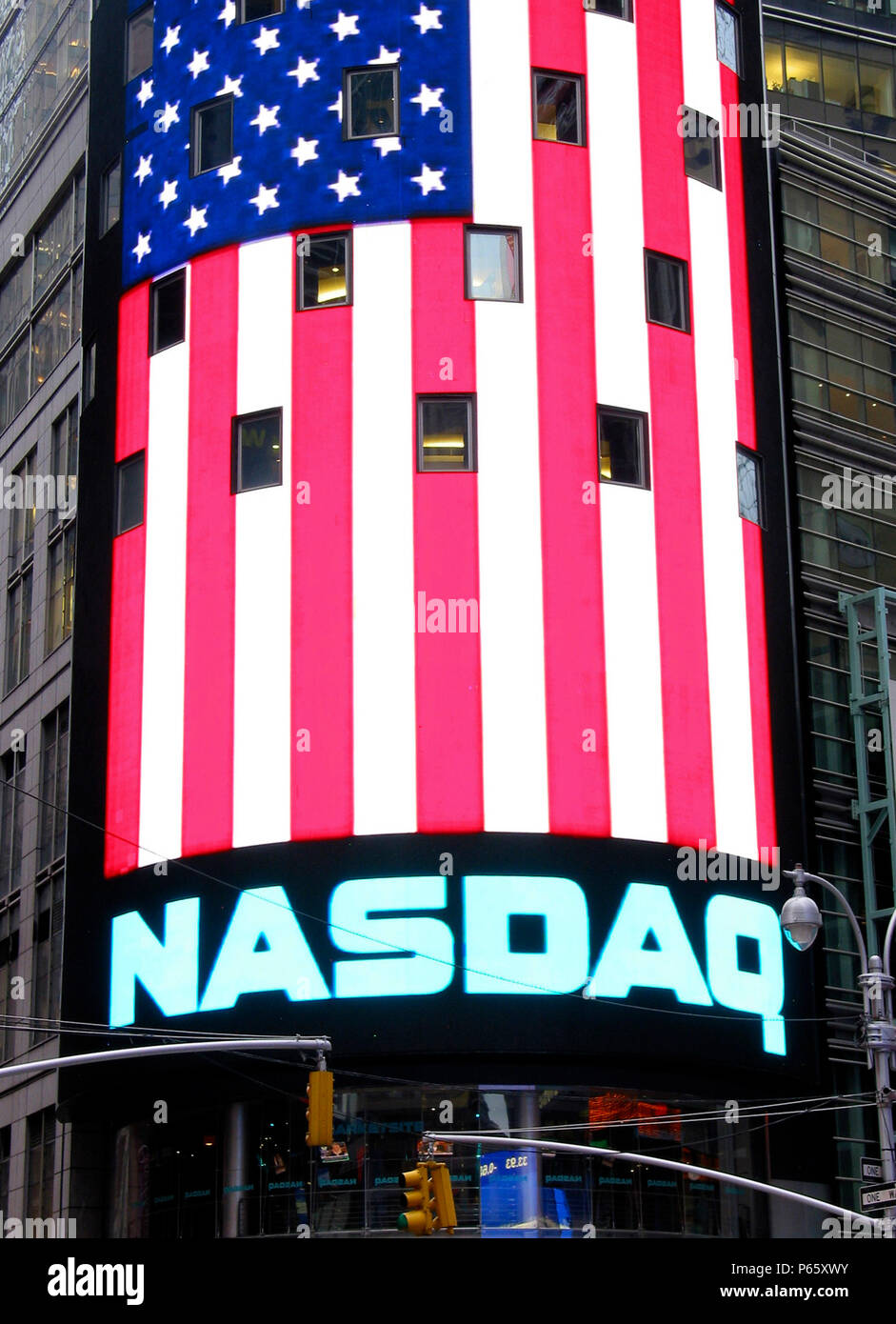 Nasdaq stock exchange building hi-res stock photography and images - Alamy