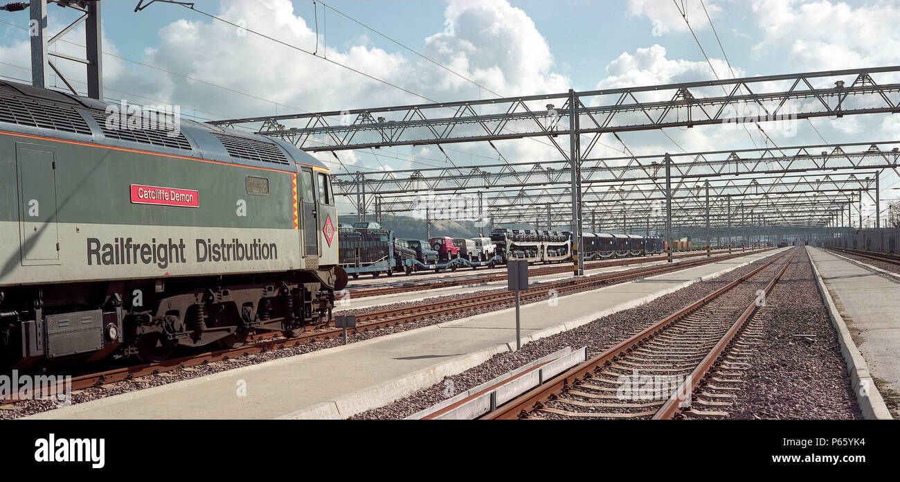 Diesel locomotive at Dollands Moor Railfreight Distribution Terminal ...