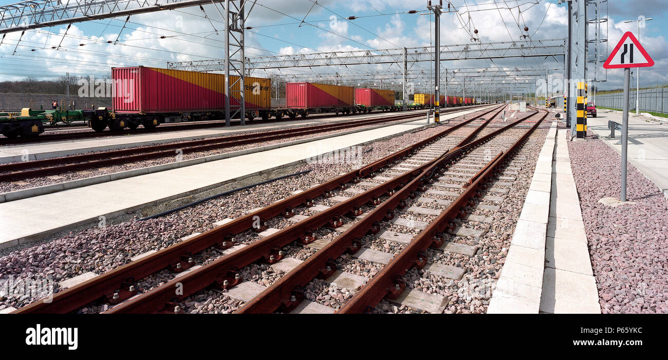 Container wagons at Dollands Moor Railfreight Distribution Terminal ...