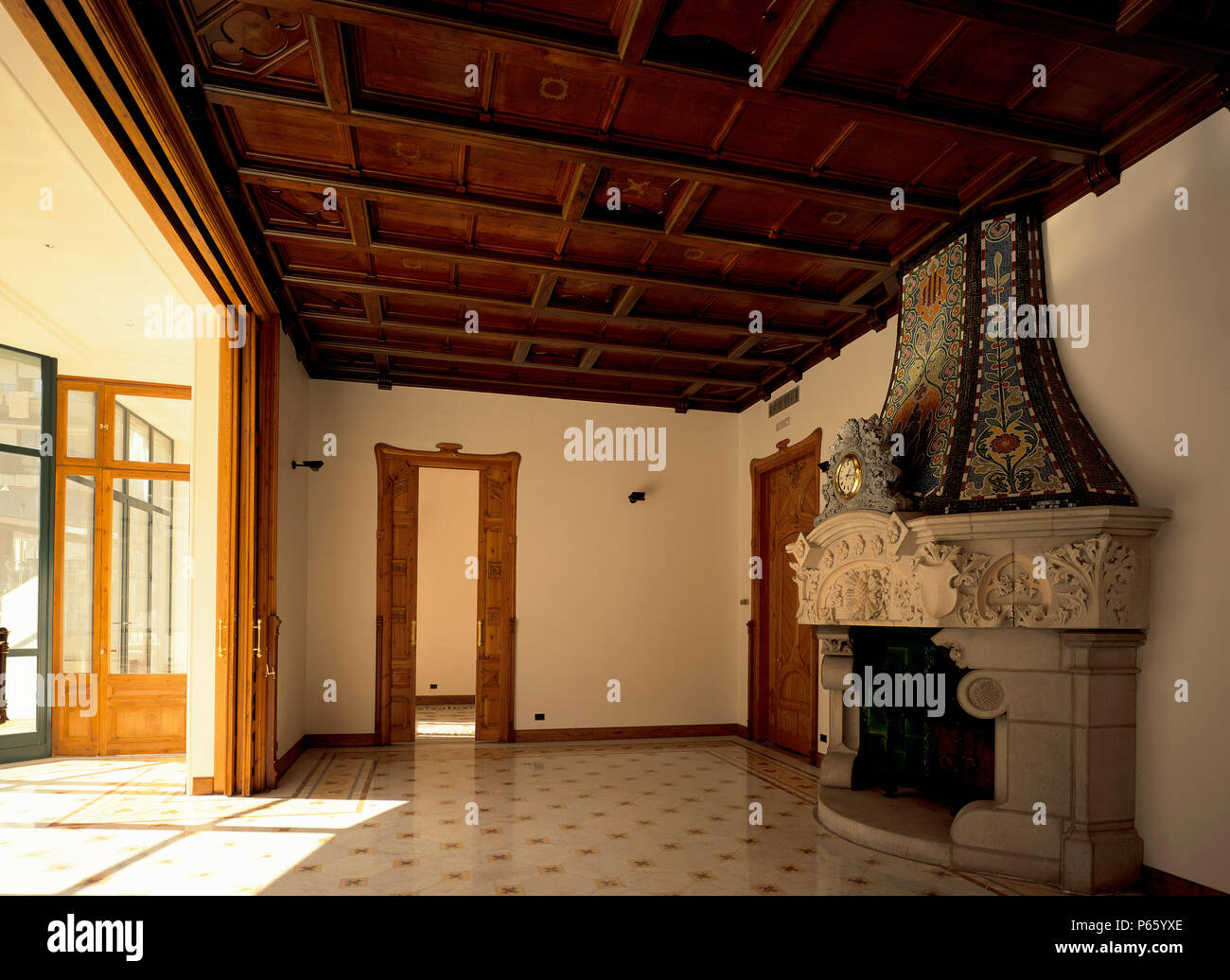 View of a fireplace in a hall Stock Photo - Alamy