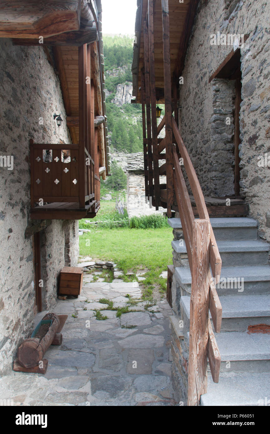 Old Italian stone built properties refurbished Stock Photo - Alamy