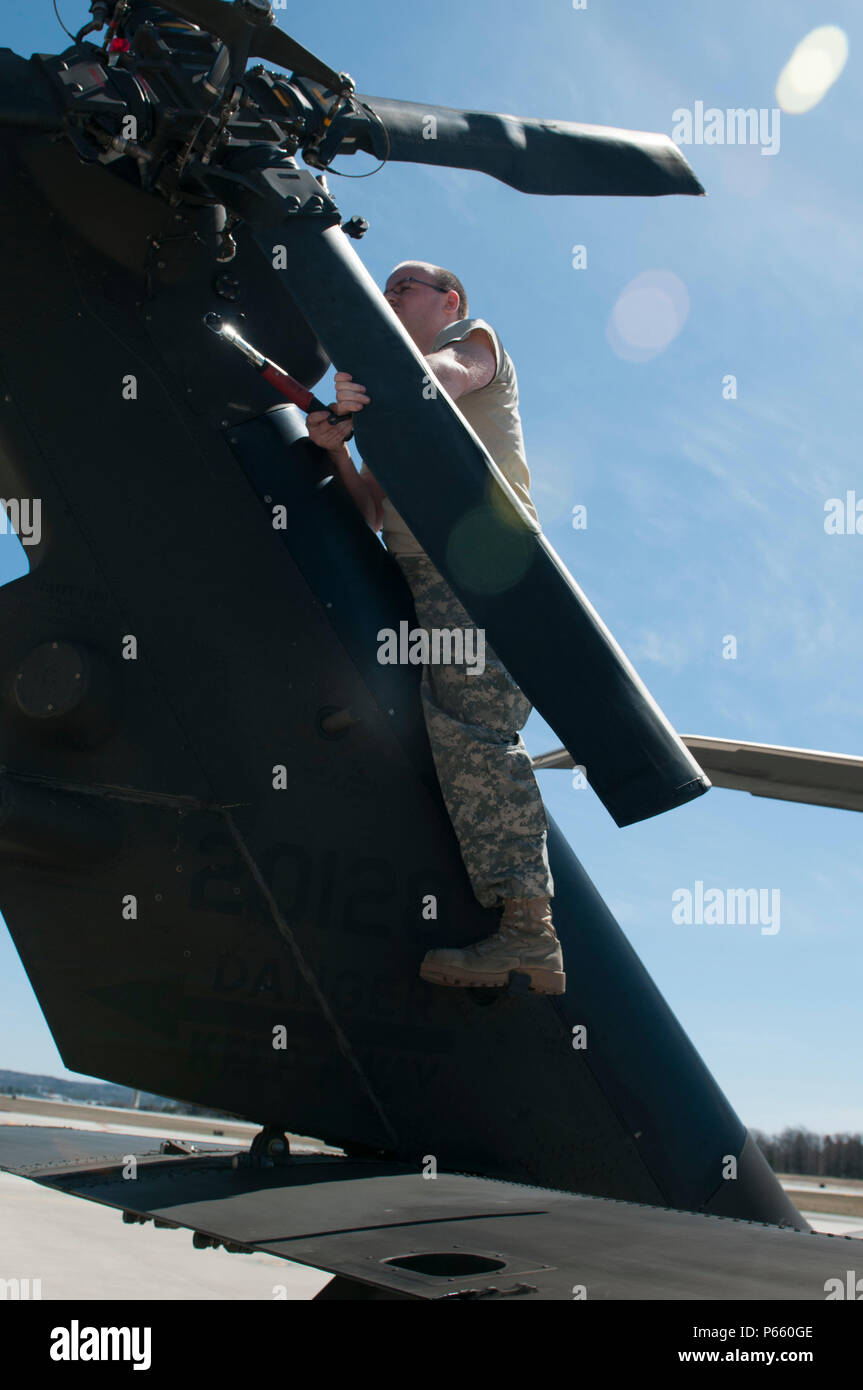 U.S. Army Sgt. Donnie Parker, Black Hawk mechanic, Charlie Company, 3rd ...