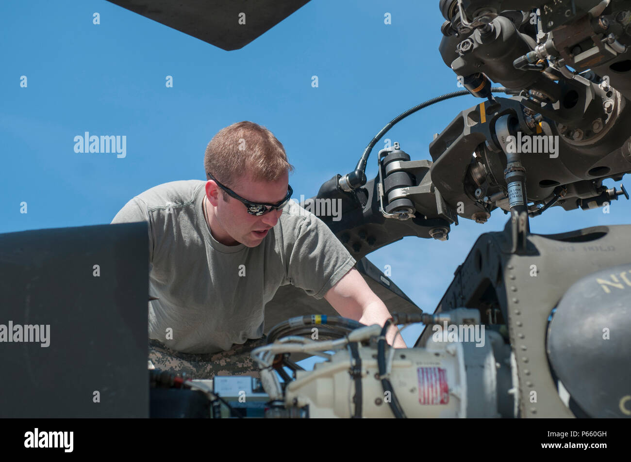 U.S. Army Capt. Brian Williams, instructor pilot, Charlie Company, 3rd ...