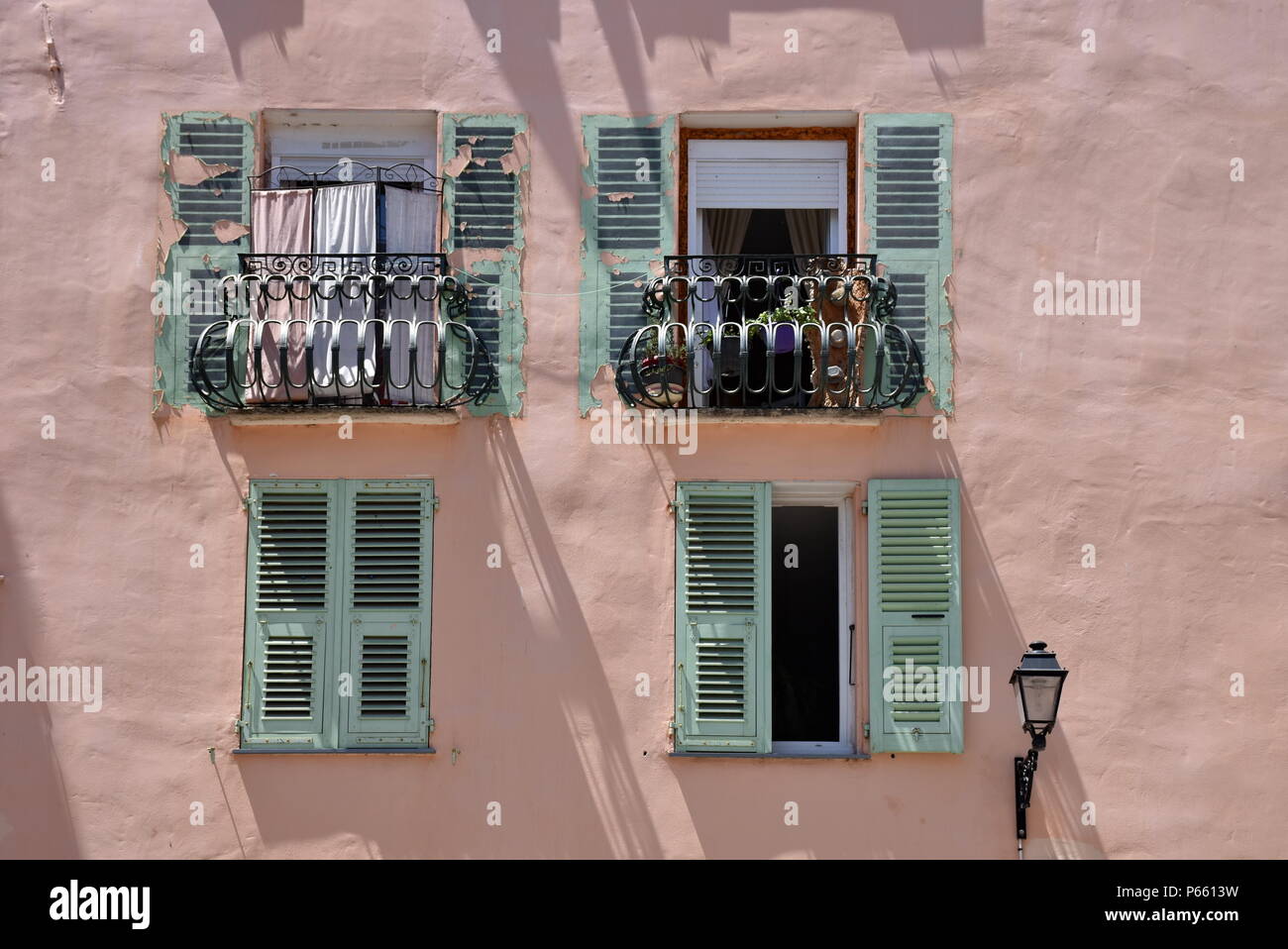 Shadow windows hi-res stock photography and images - Alamy