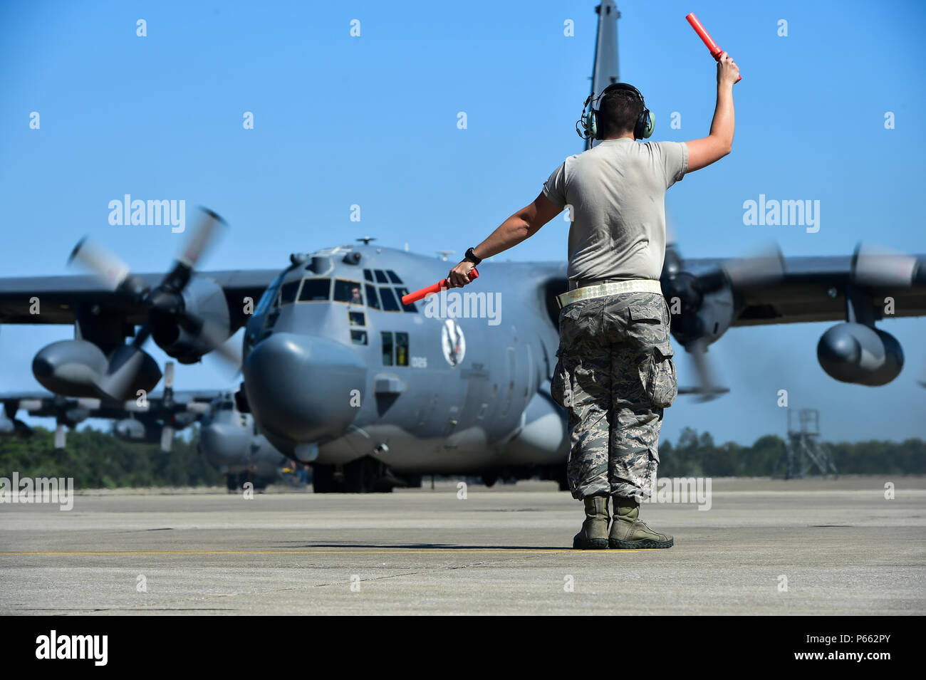 A U.S. Air Force crew chief with the 901st Special Operations Aircraft ...