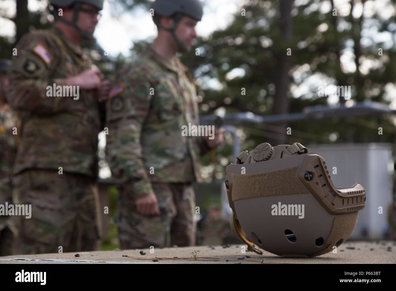 U.S. Army paratroopers from the United States Army Special Operations ...