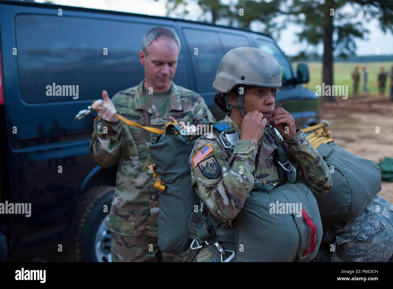 U.S. Army paratroopers from the United States Army Special Operations ...