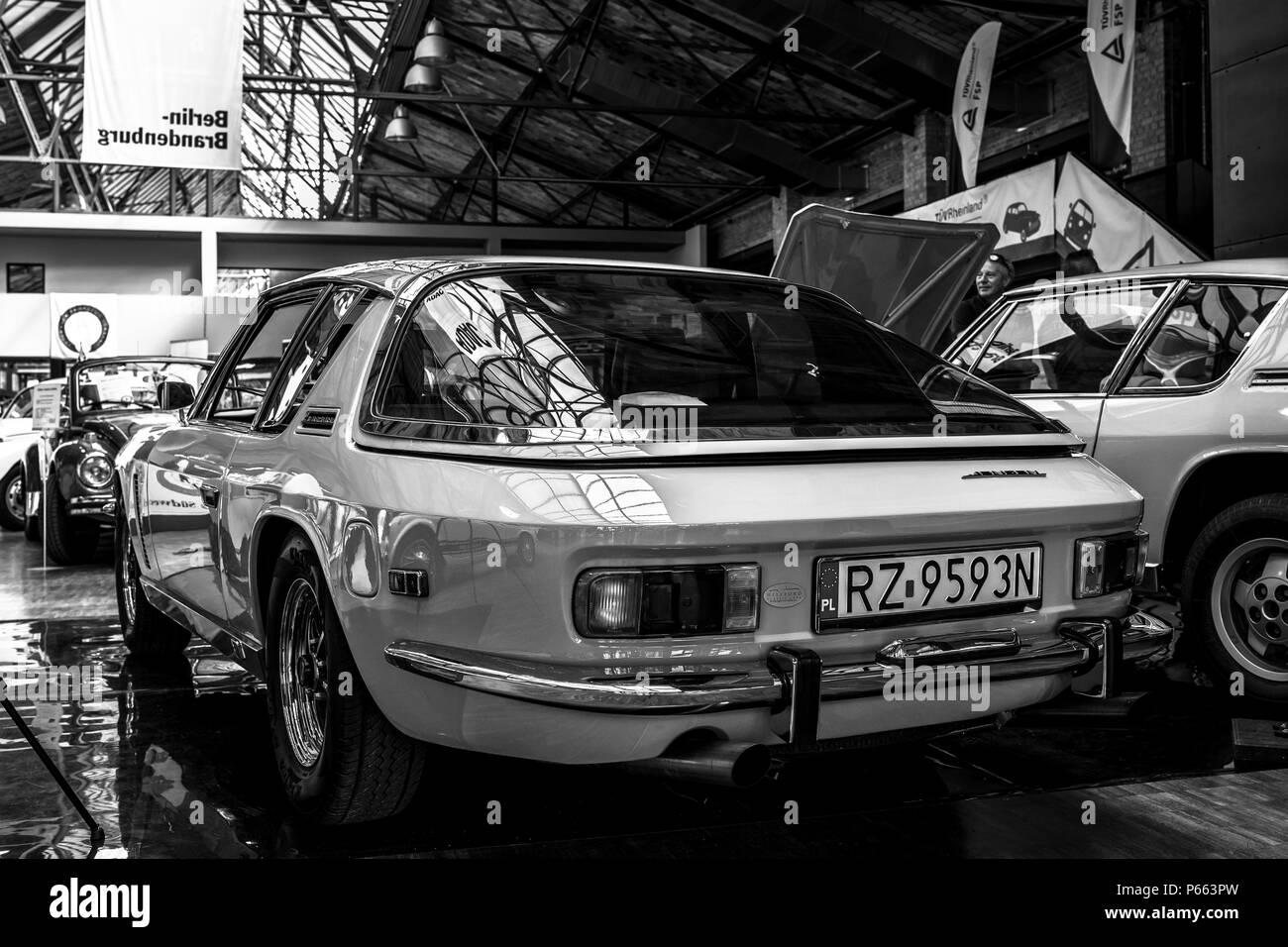 Jensen Interceptor 2022