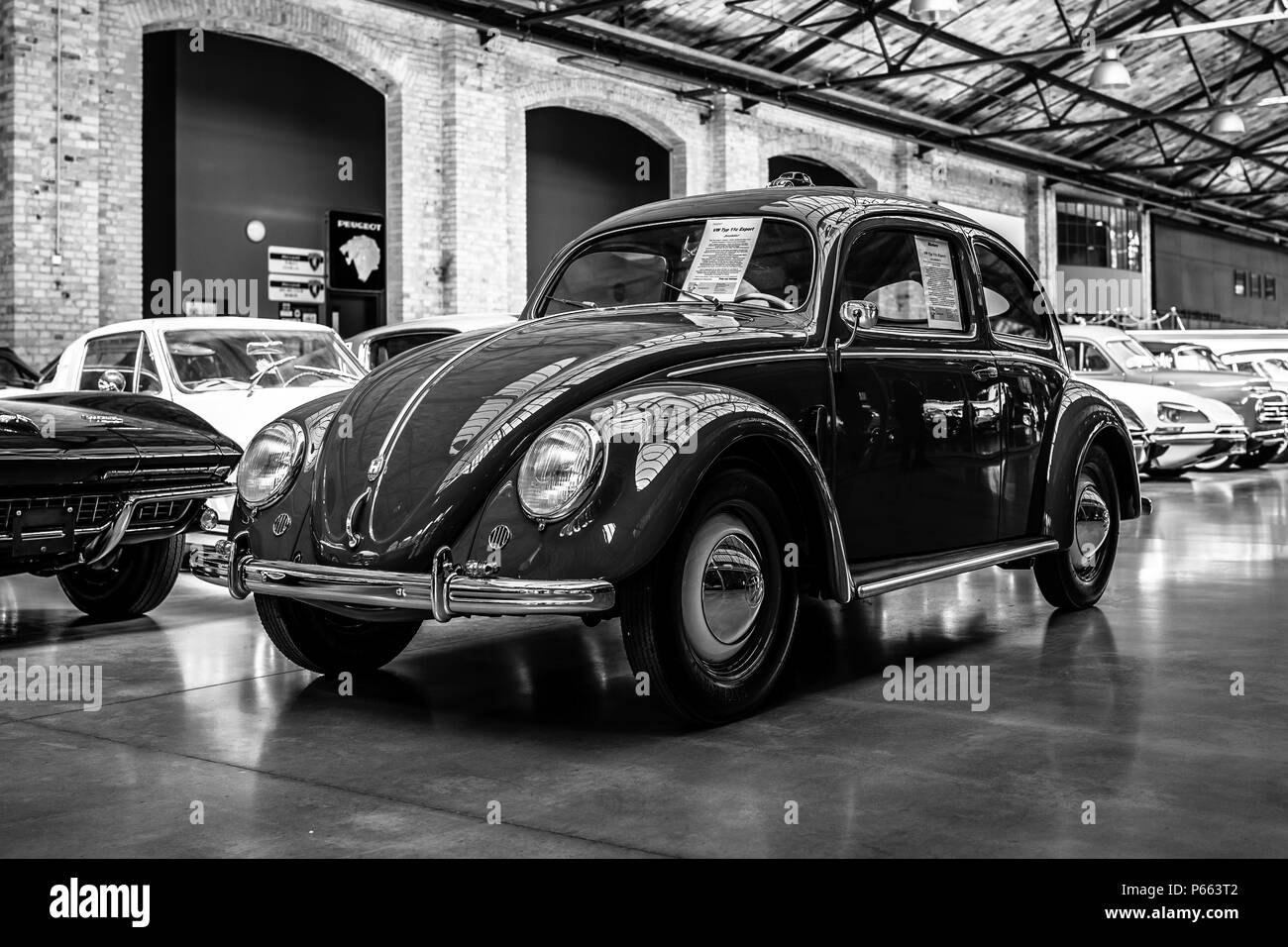 Vw typ 1 hi-res stock photography and images - Alamy