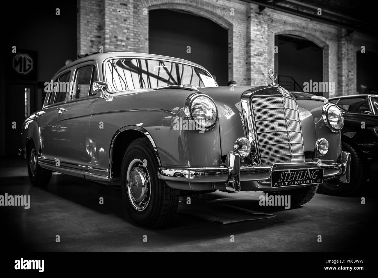Mercedes car famous Black and White Stock Photos & Images - Alamy