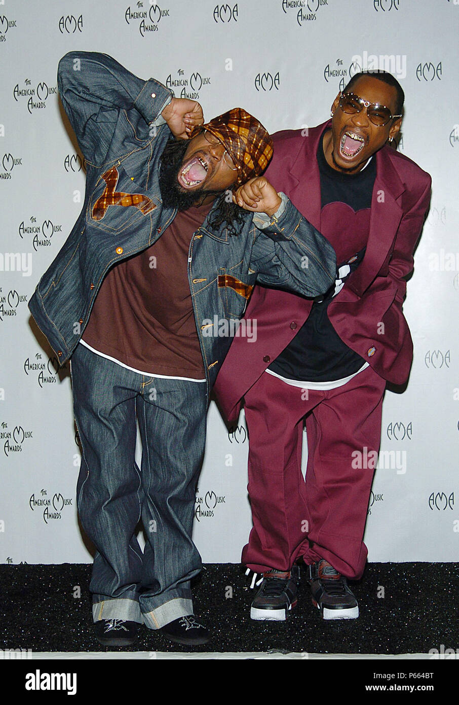 Ying yang twins hi-res stock photography and images - Alamy