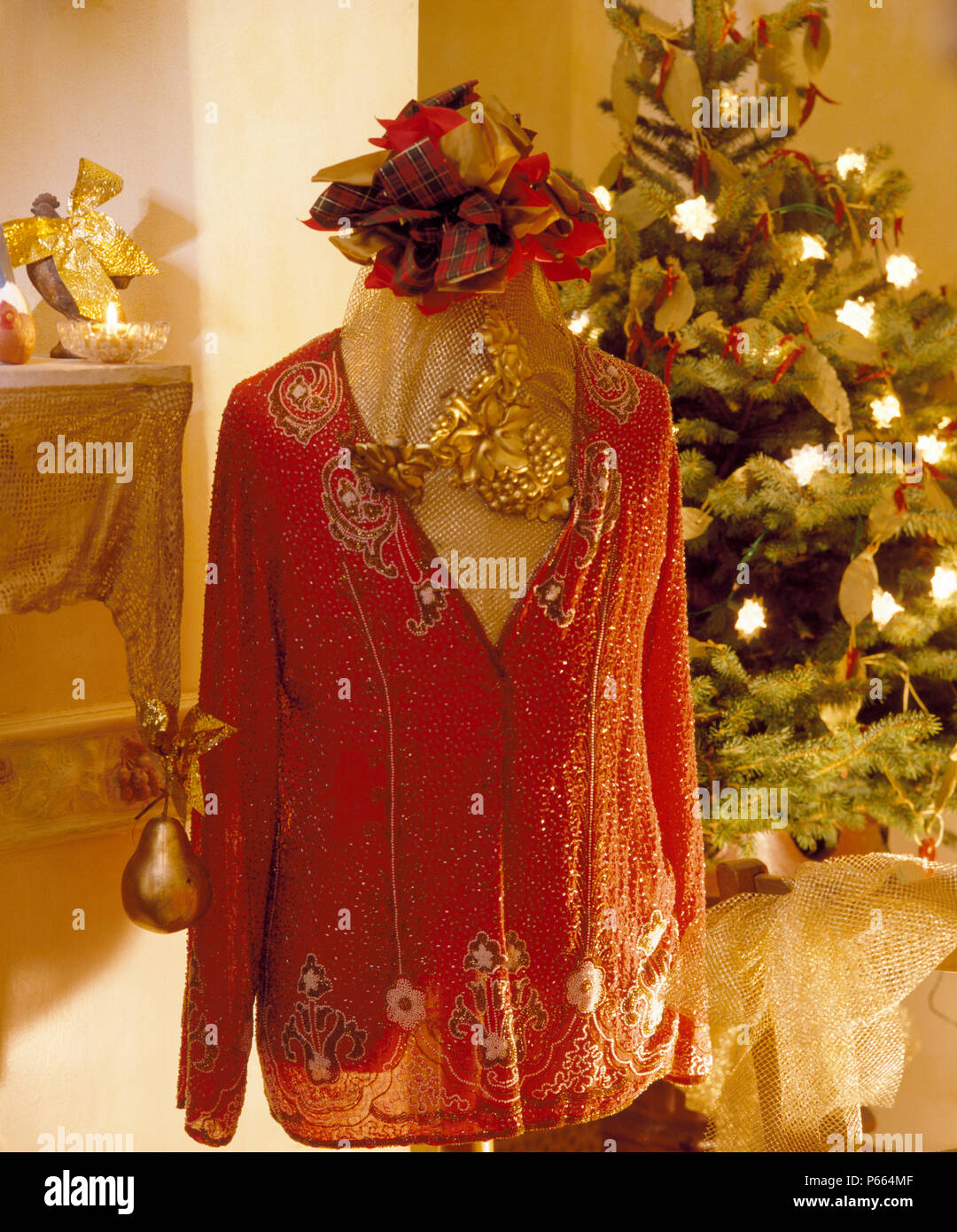 Vintage tree hi-res stock photography and images - Alamy