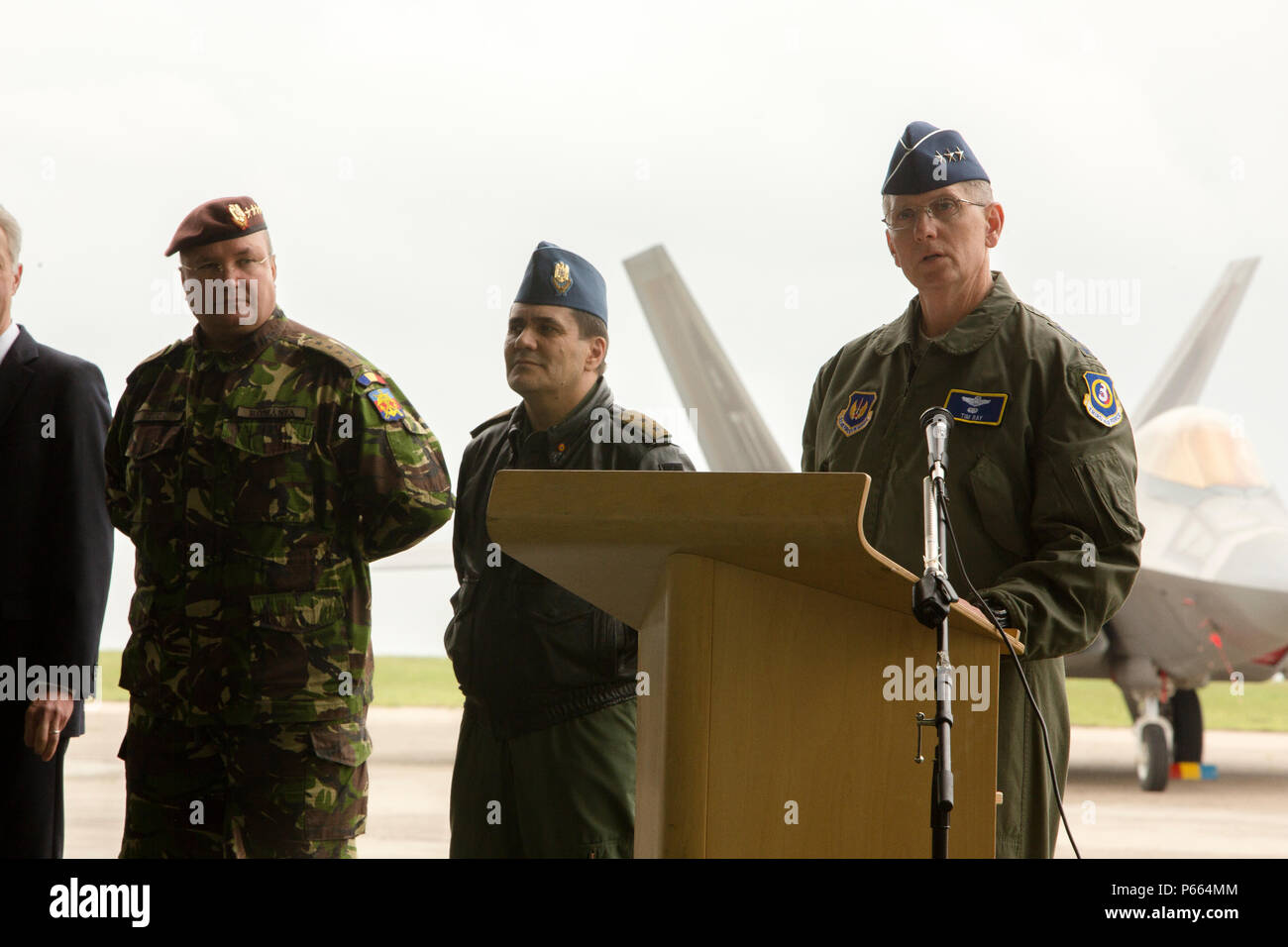 Lt gen timothy m ray hi-res stock photography and images - Alamy