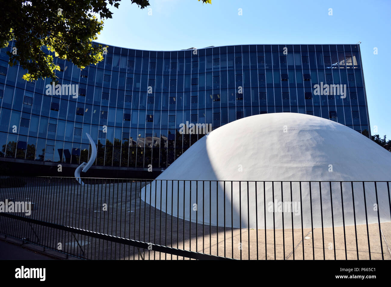 Communist headquarters paris hi-res stock photography and images - Alamy