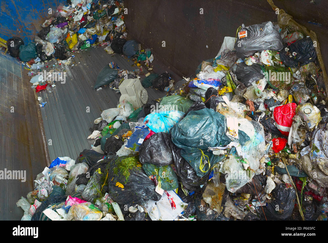 Waste segregation machine hi-res stock photography and images - Alamy