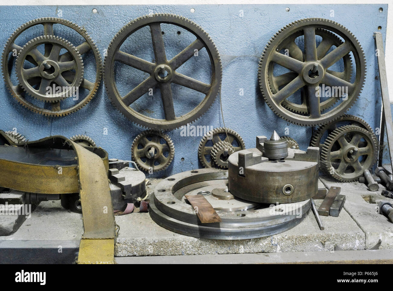 Various sized cogs at sugar factory, Picardie, France Stock Photo - Alamy