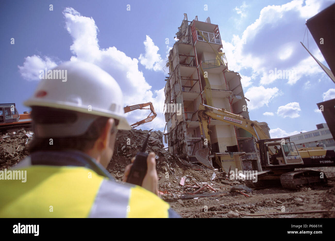 Run down estate hi-res stock photography and images - Alamy