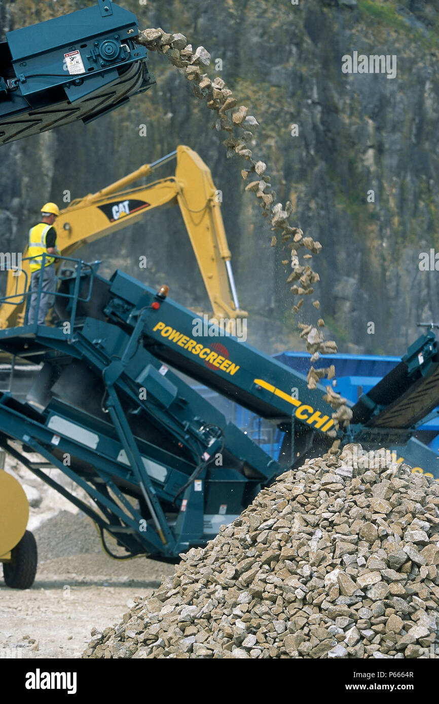 Powerscreen chieftain 600 hi-res stock photography and images - Alamy