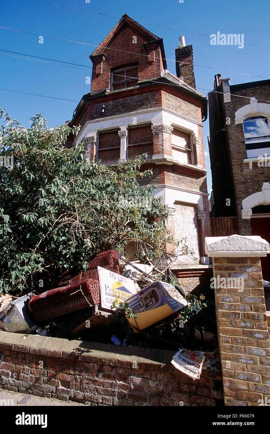 Victorian london dirty hi-res stock photography and images - Alamy