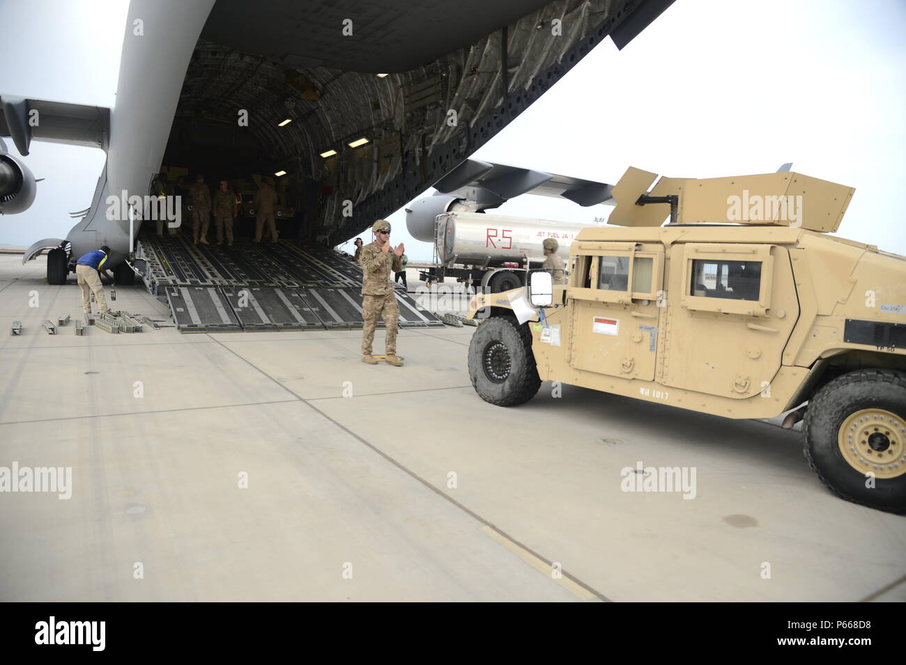 U.S. Army Spc. James Moss, 2nd Battalion, 124th Infantry Regiment ...